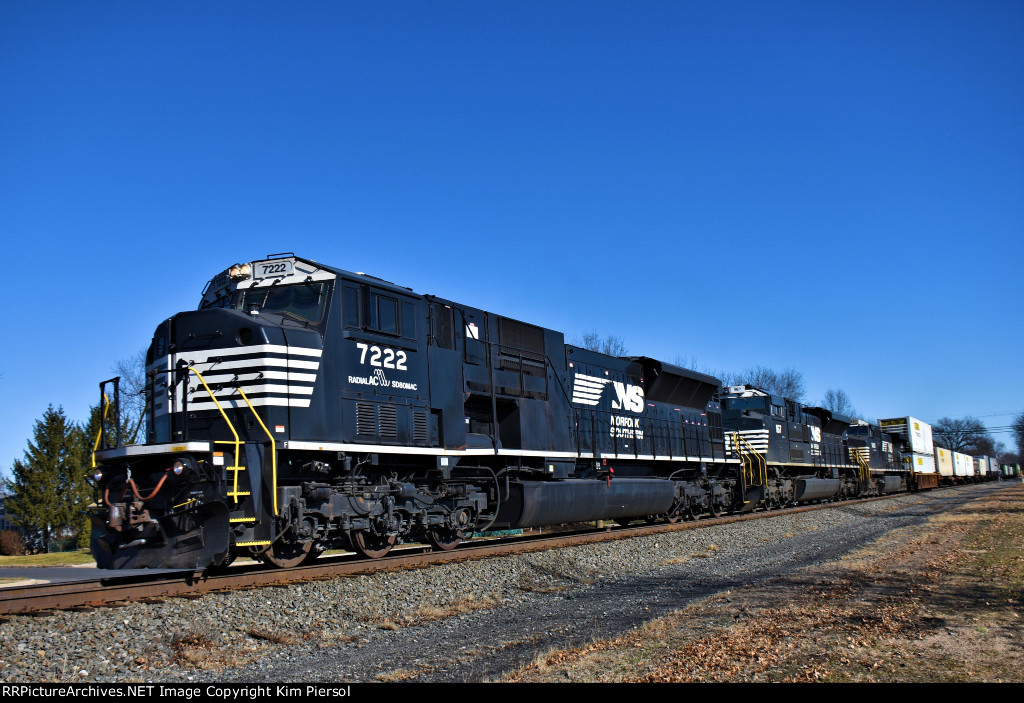 NS 7222 RadialAC SD80MAC Train 211